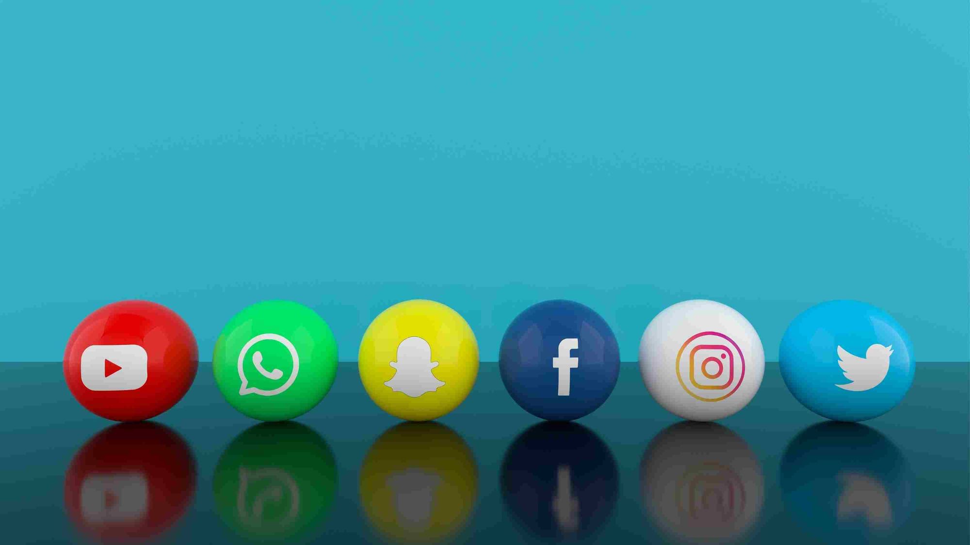 5 Essential Shortcuts for Social Media Experts